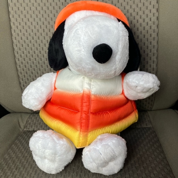 Peanuts | Toys | Candy Corn Puffer Snoopy Plushie 224 Limited Edition ...